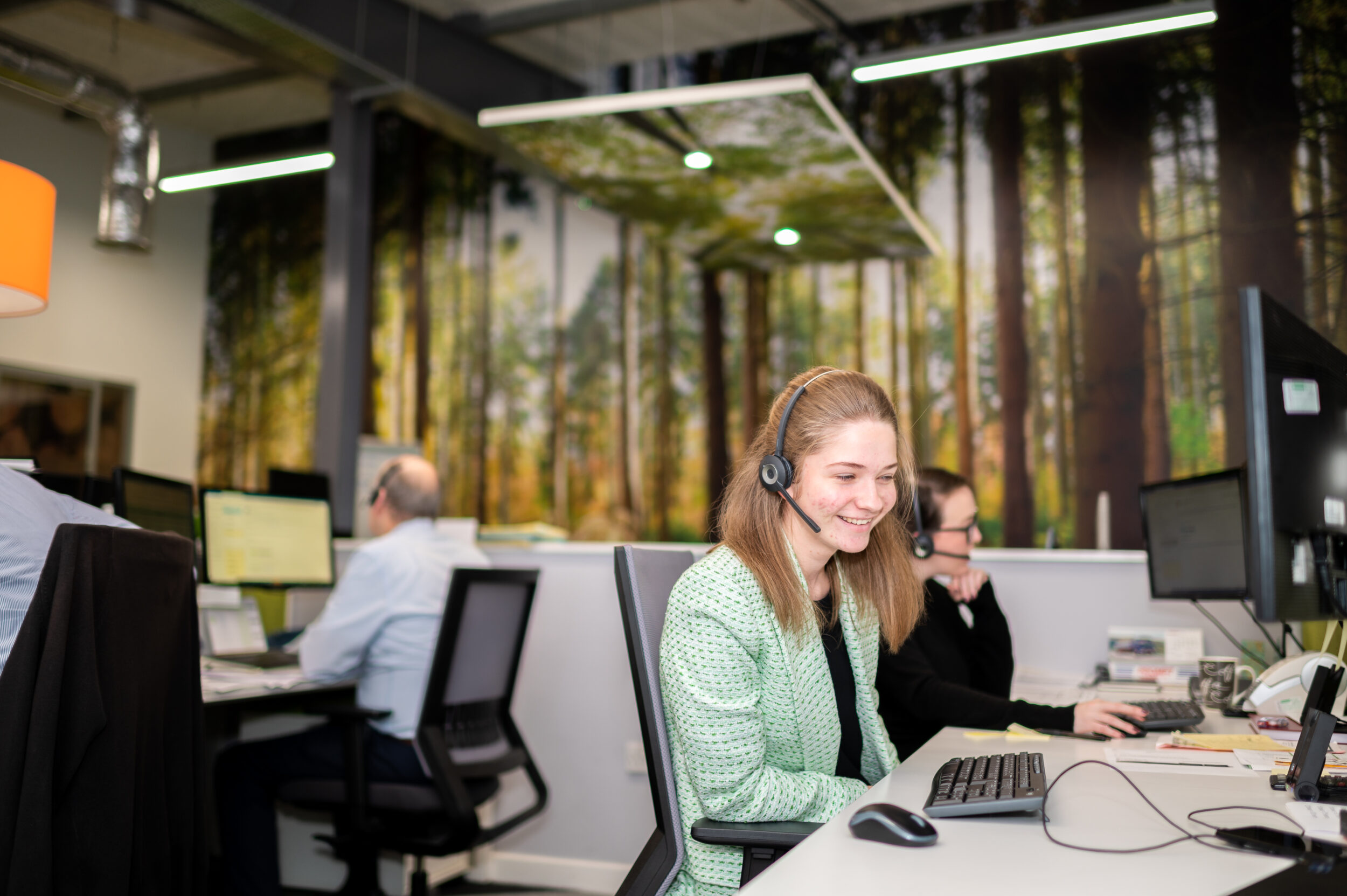 Contact us | Springfield Business Papers